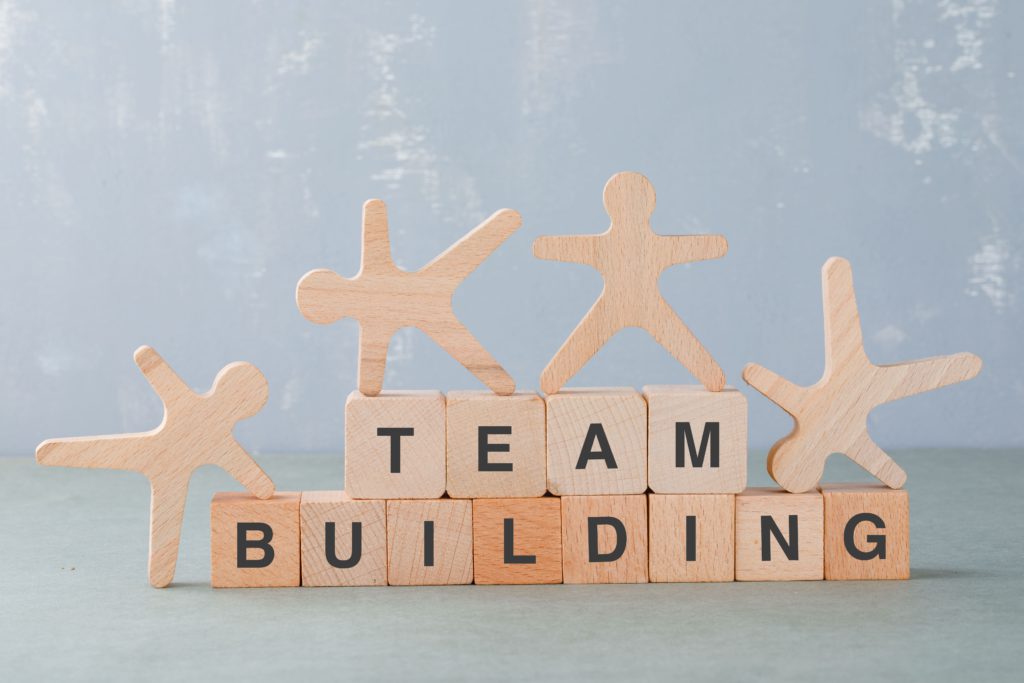 21 TEAM BUILDING IDEAS - leadership-matrix